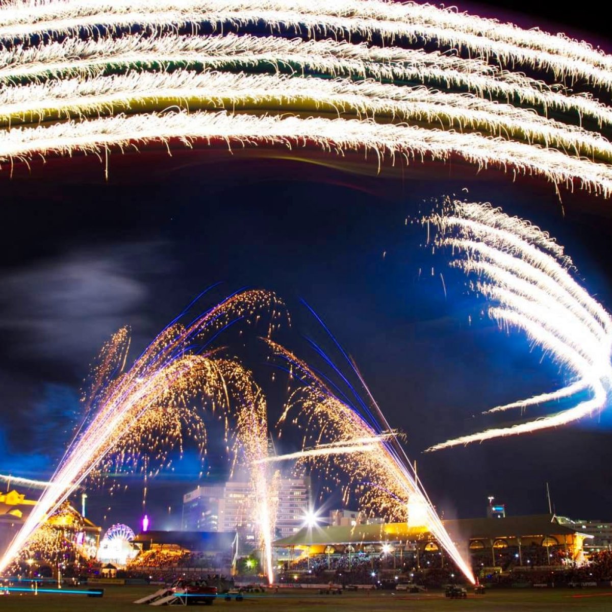 Water Screen Lasers, Jet Ski Shows – Howards Fireworks