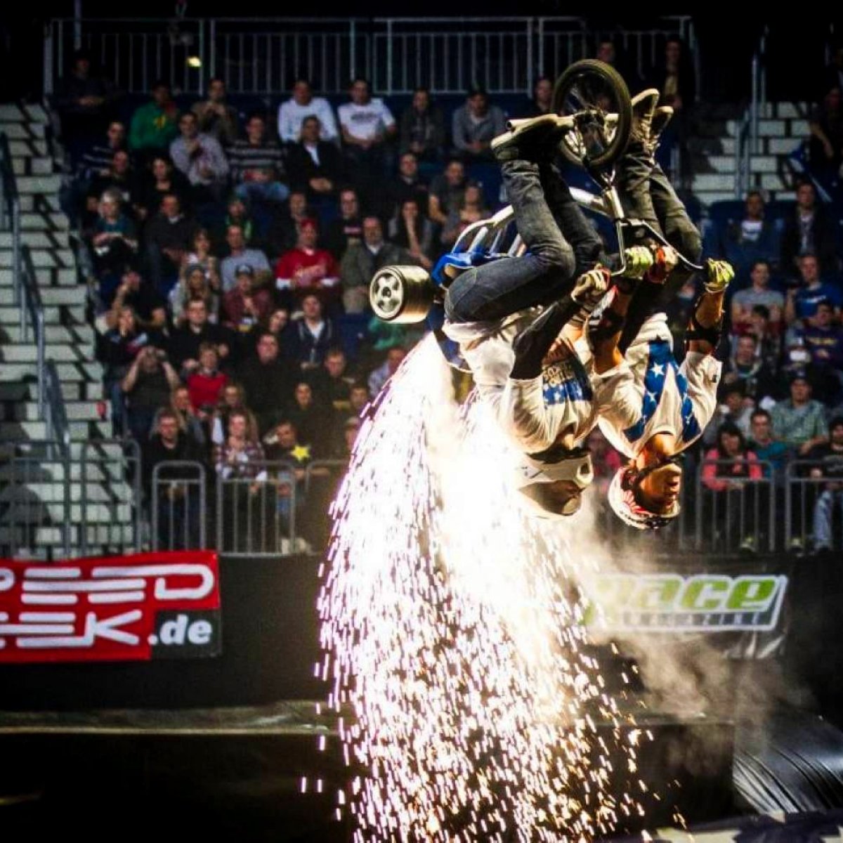 Close Proximity Pyrotechnics – Howards Fireworks