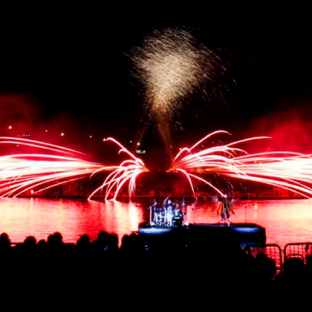 The Bang Collective – Howards Fireworks