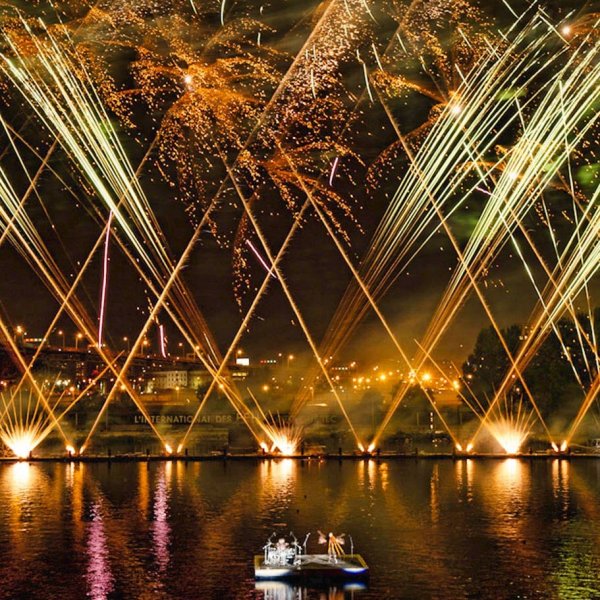 The Bang Collective – Howards Fireworks